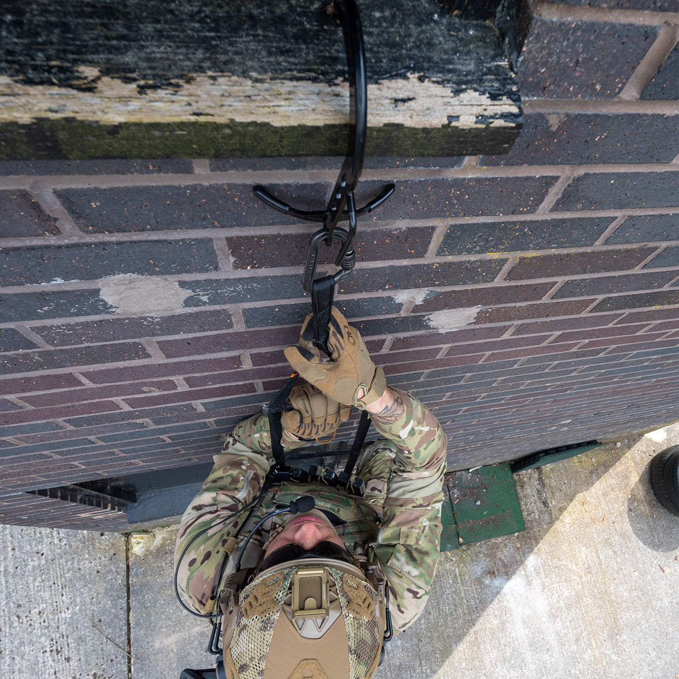 Verticality and Access Solutions for Security, Defence and Rescue – Helix Operations